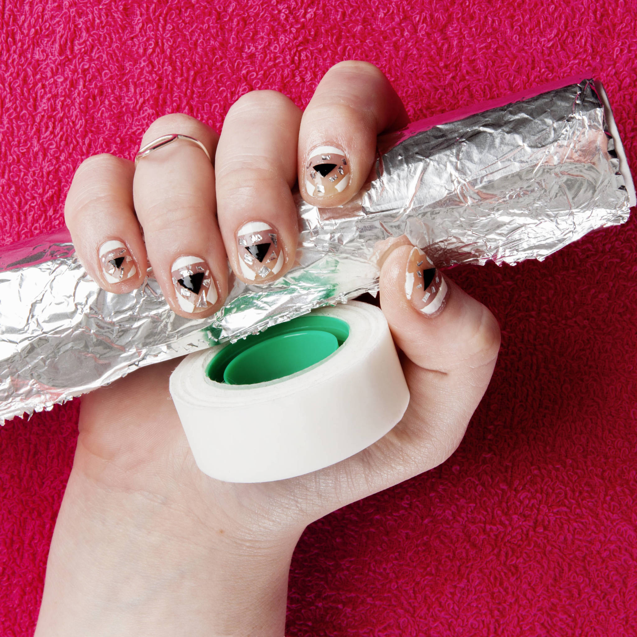 Diy Aluminum Foil Nail Art