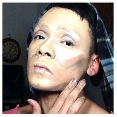 Man Transforms Himself With Makeup | Saubhaya Makeup